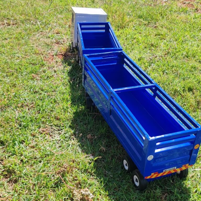 Trucks & Lorries – Toys for Africa